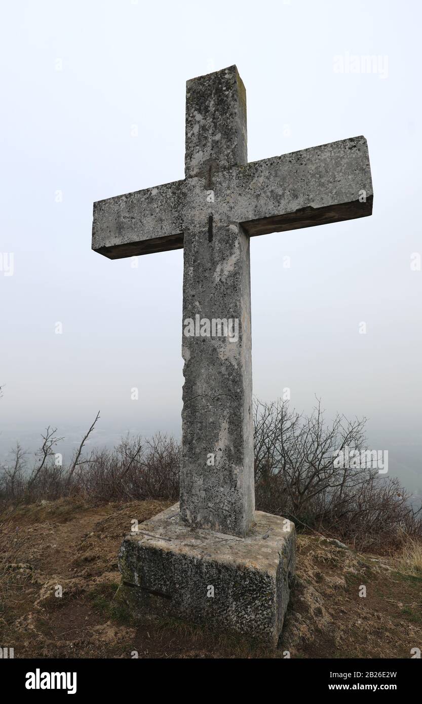 Cross on a mountaintop hi-res stock photography and images - Alamy