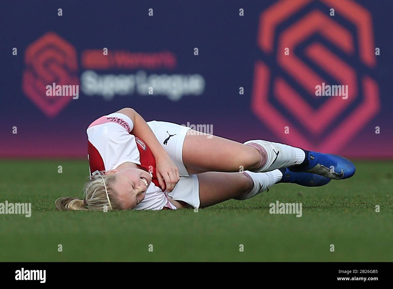 Beth mead injury hi-res stock photography and images - Alamy