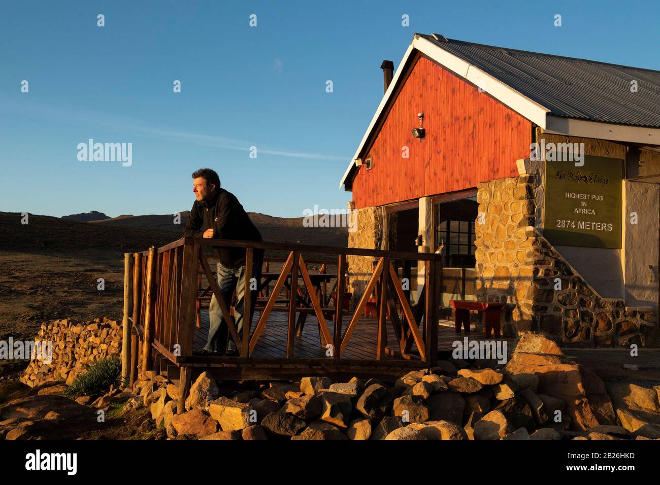 African tourist lodge hi-res stock photography and images - Alamy