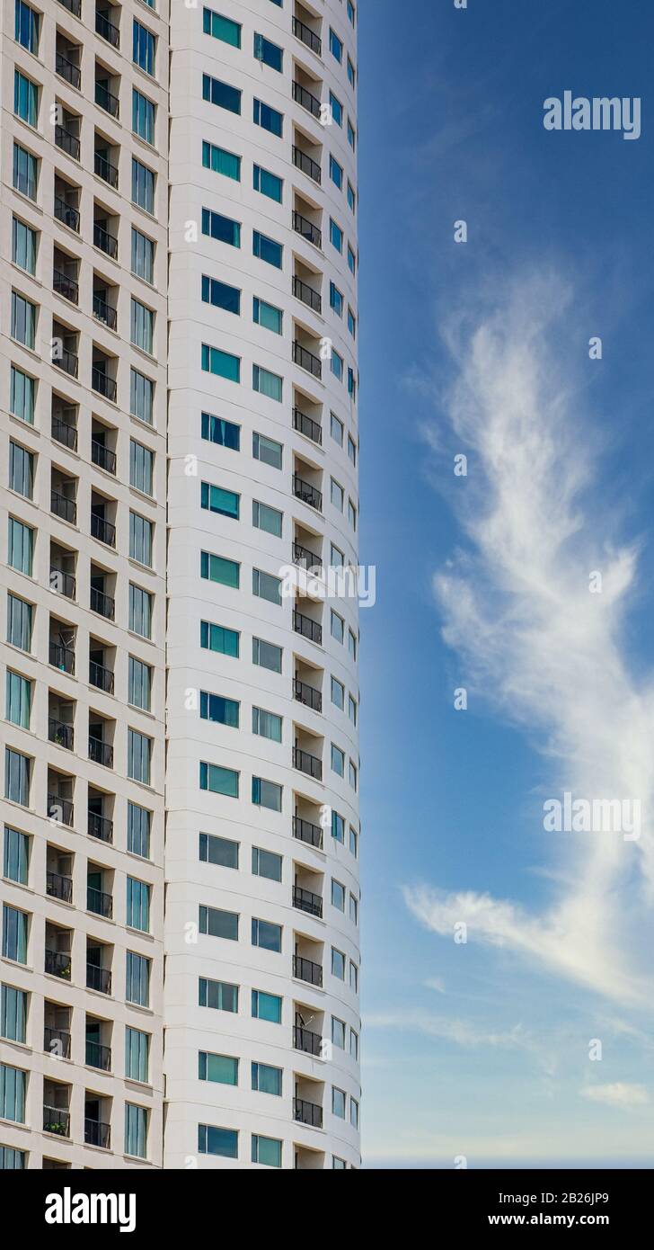 Condo tall hi-res stock photography and images - Alamy
