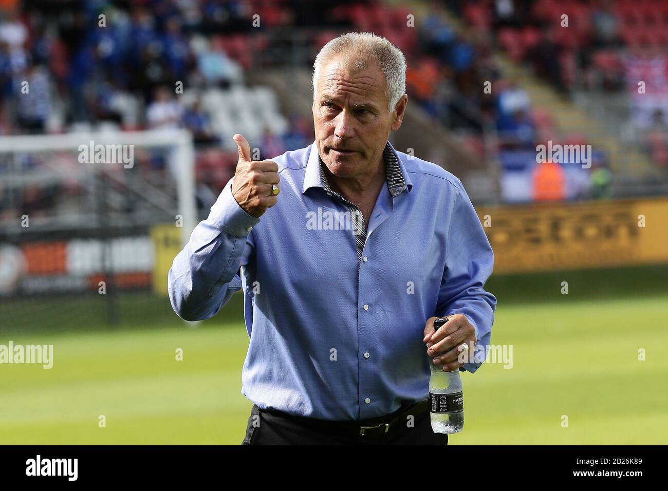 Football action peter taylor hi-res stock photography and images - Alamy