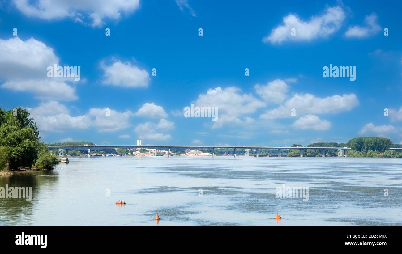 Transportes urbains hi-res stock photography and images - Alamy