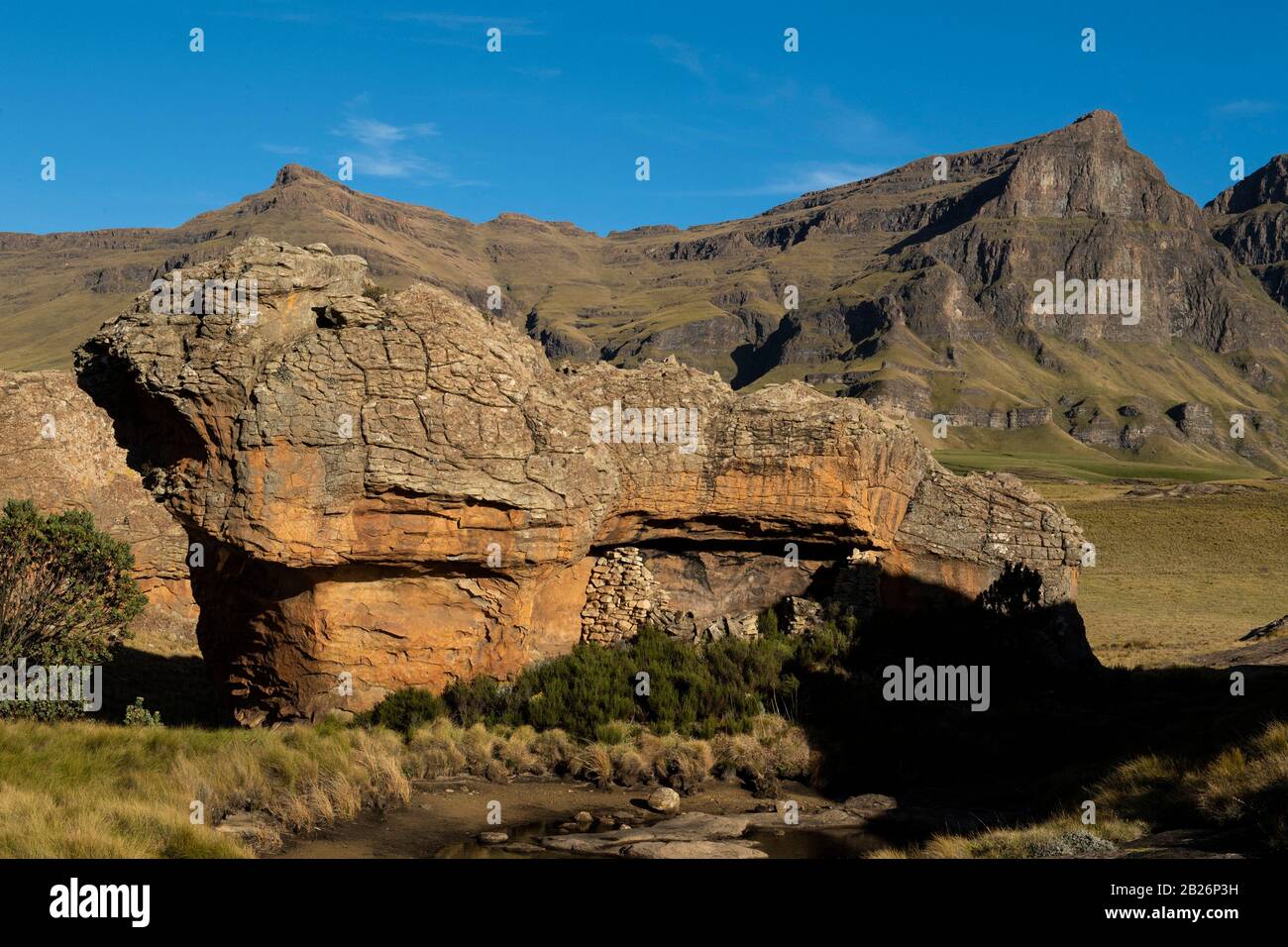 Rock shelter, Sehlabathebe National Park, Lesotho Stock Photo - Alamy