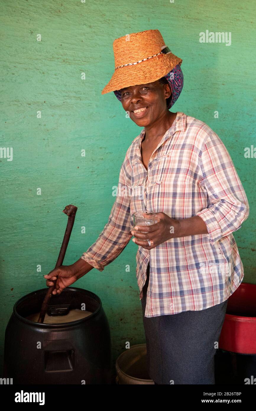 African beer traditional beer hi-res stock photography and images - Alamy