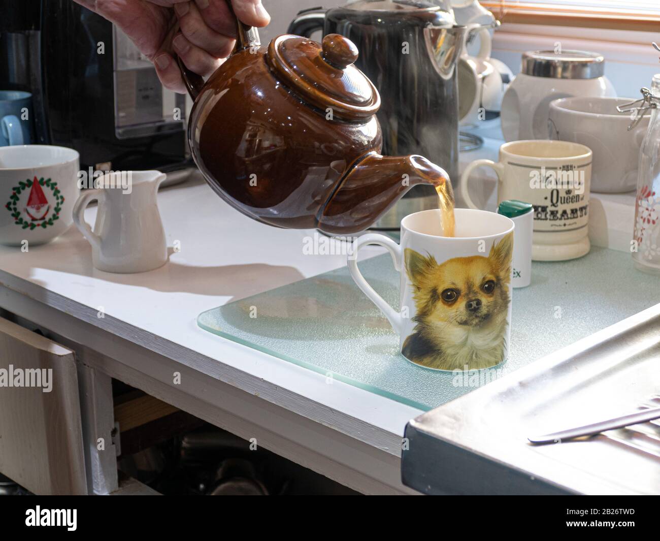 Making a drink hi-res stock photography and images - Alamy