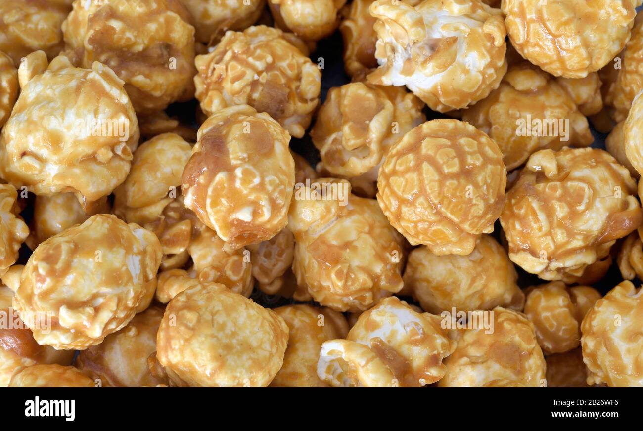 Butter Toffee, popcorn,close up,macro Stock Photo - Alamy