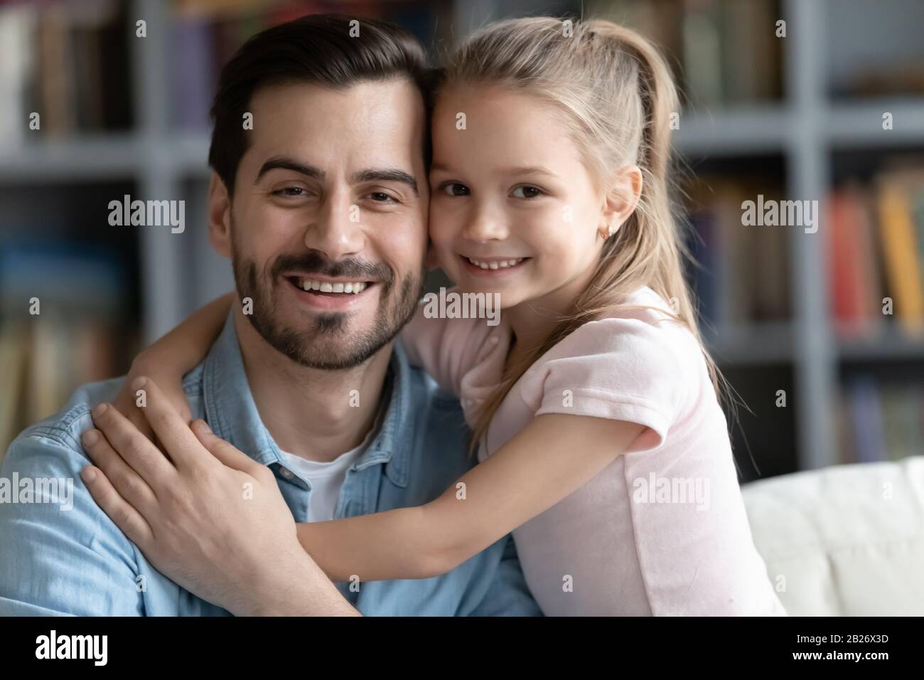Dad relaxing hi-res stock photography and images - Alamy
