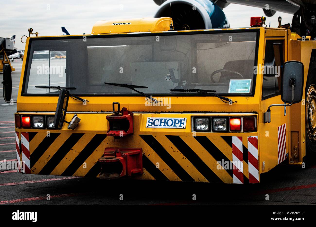 Airfield tractor hi-res stock photography and images - Alamy