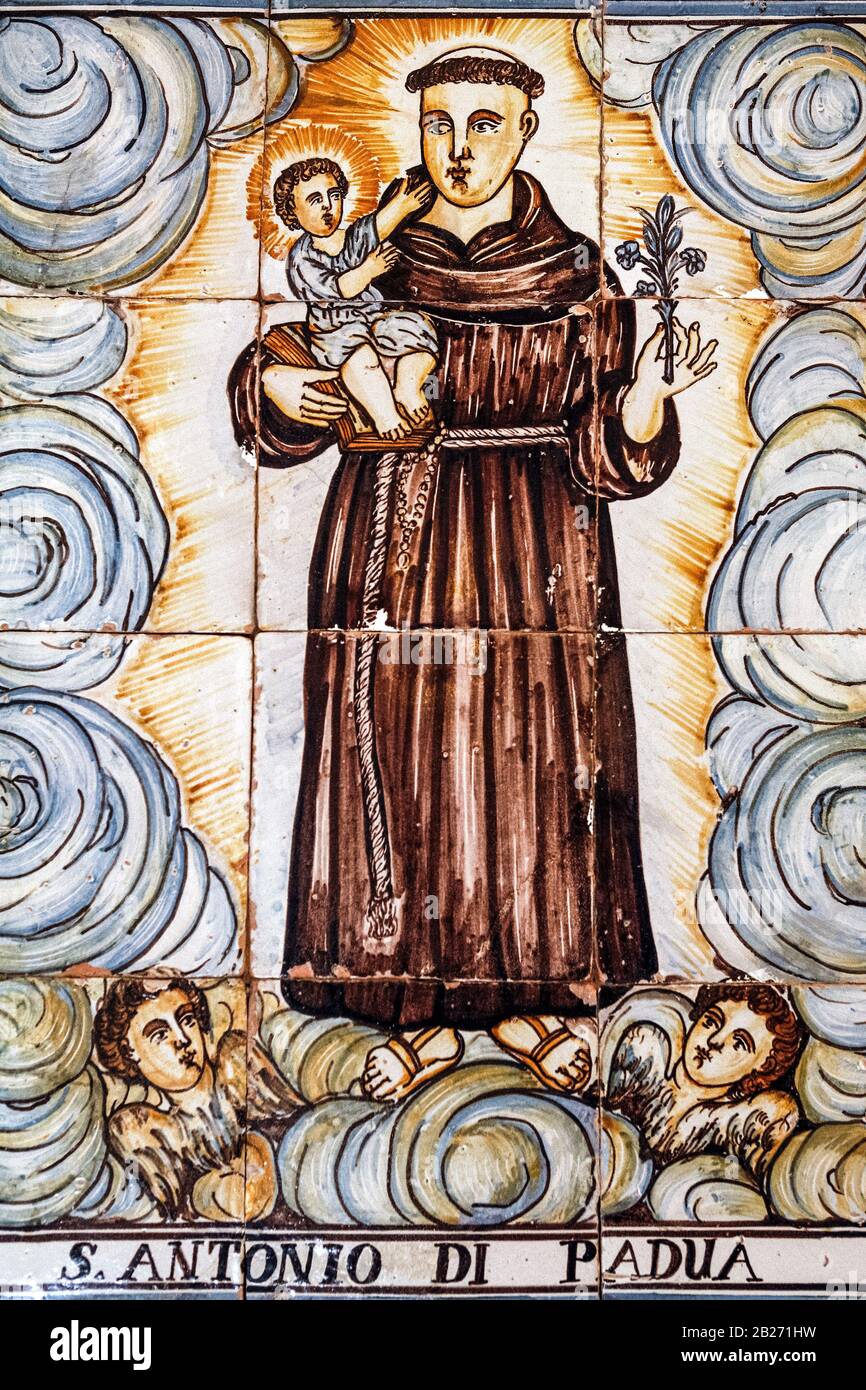 Puglia grottaglie museum hi-res stock photography and images - Alamy