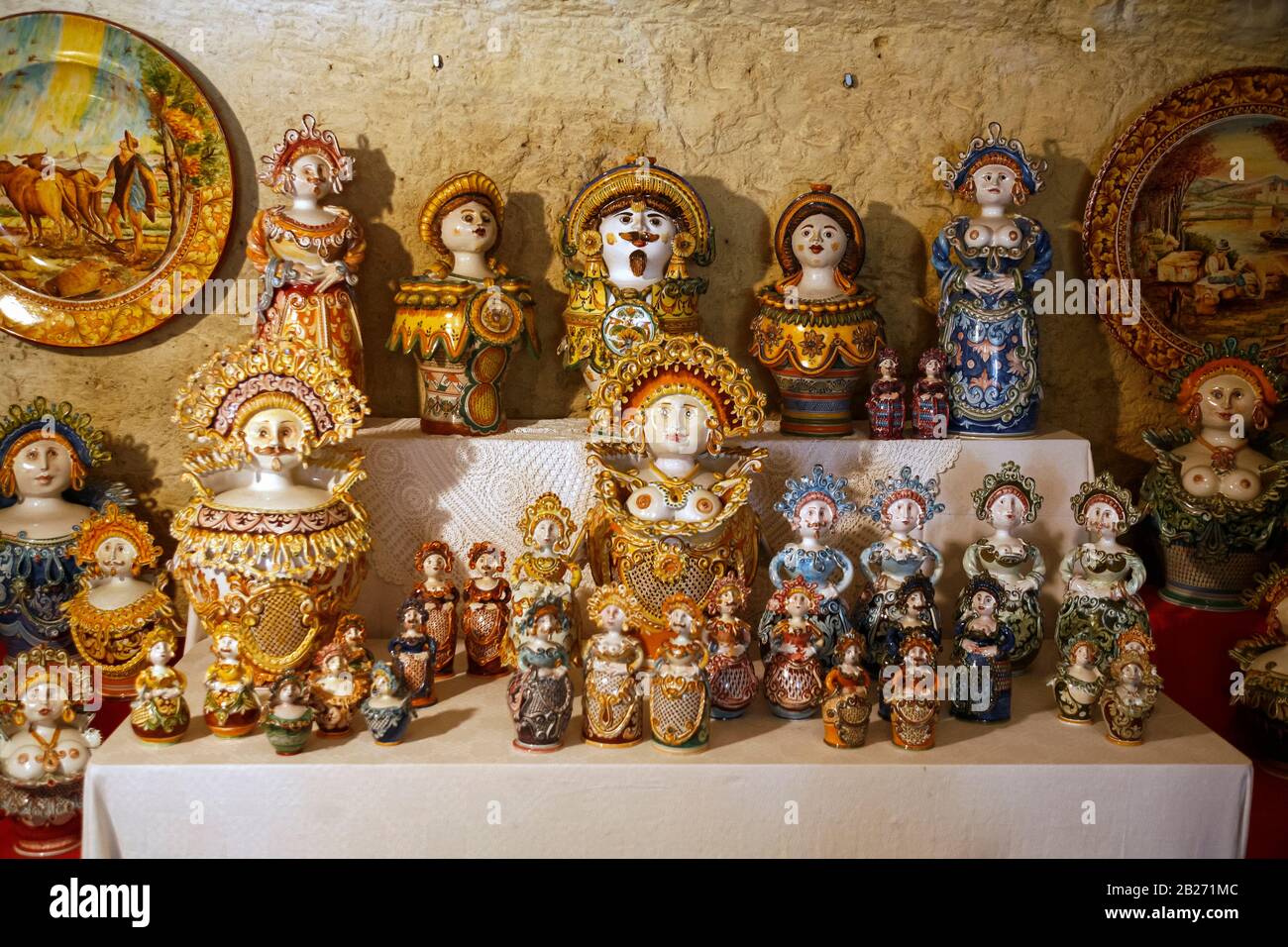 Italy Apulia Grottaglie ( Ta ) - Majolica by Domenico Carretta Stock ...