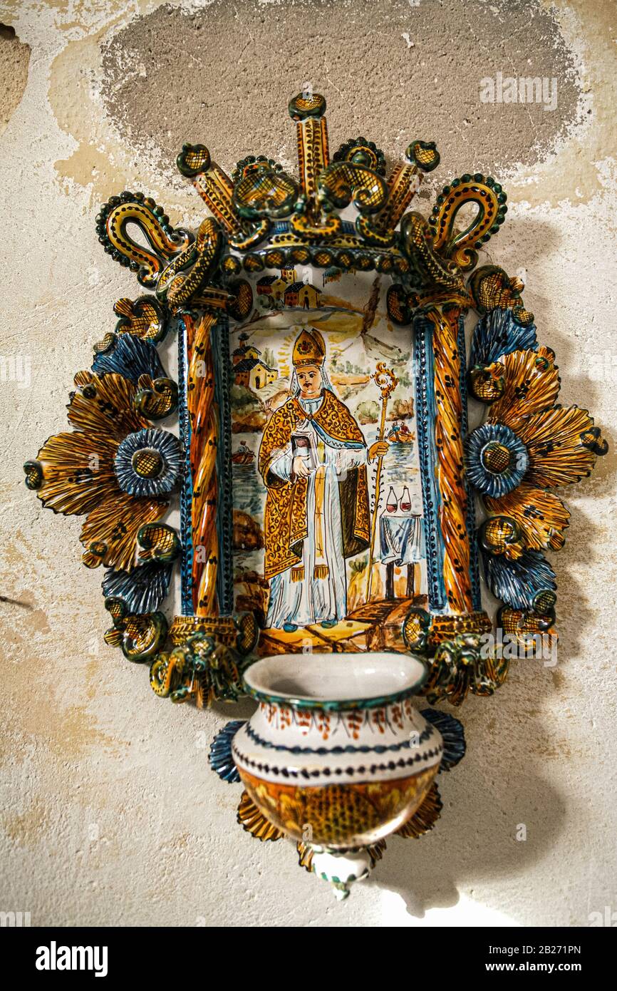 Italy Apulia Grottaglie ( Ta ) - Ceramists Craft shop Stock Photo - Alamy