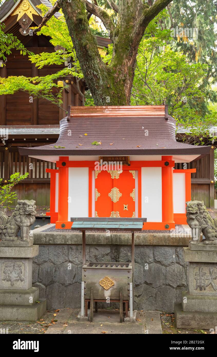Nagoya shrine hi-res stock photography and images - Alamy