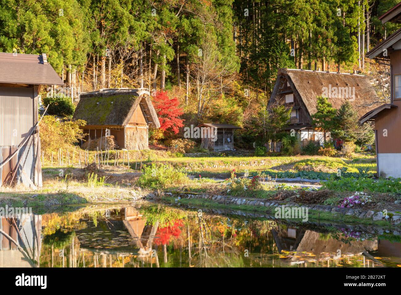 Traditional houses of Ogimachi (UNESCO World Heritage Site), Shirakawa ...
