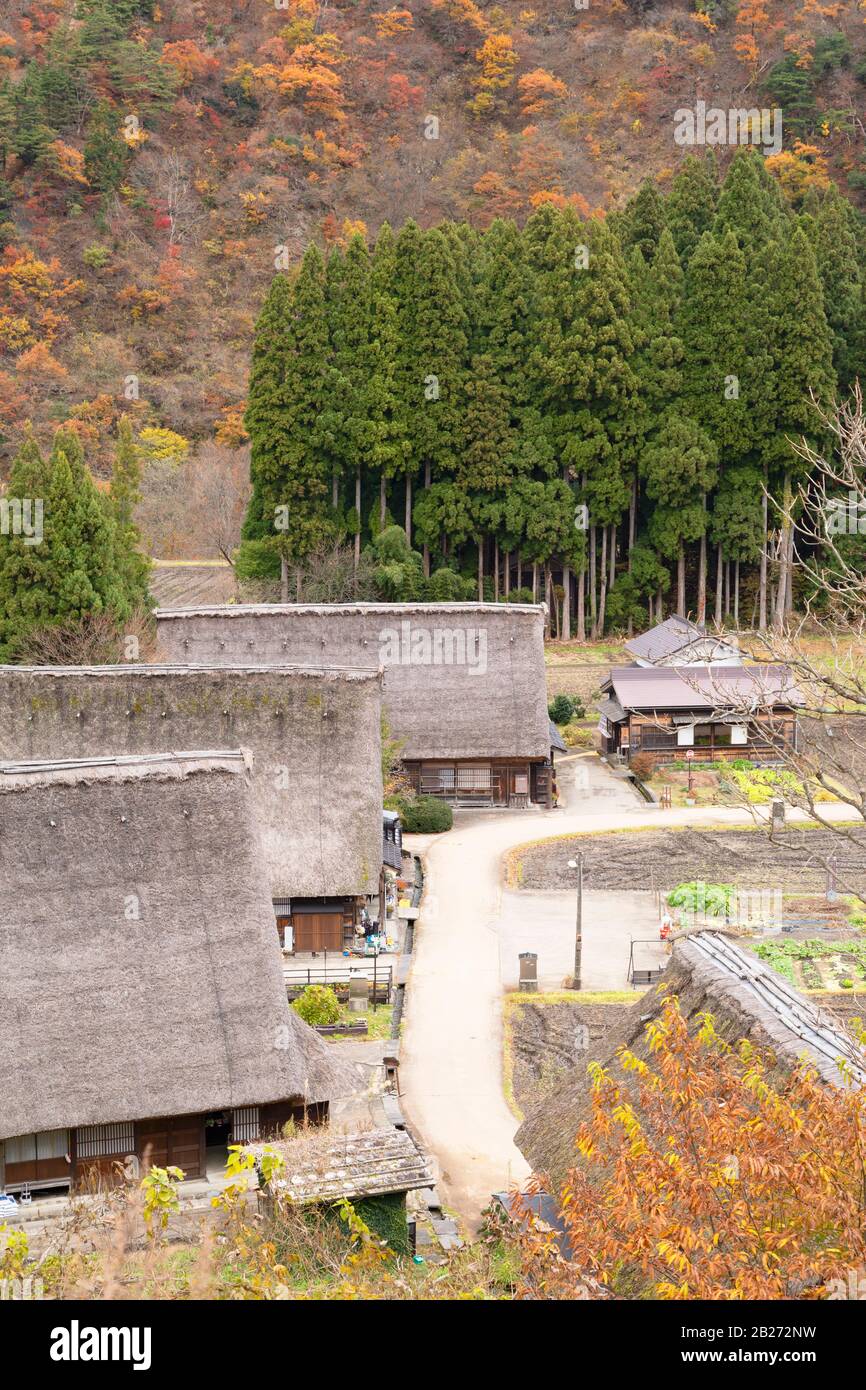 Traditional houses of Suganuma (UNESCO World Heritage Site), Gokayama ...