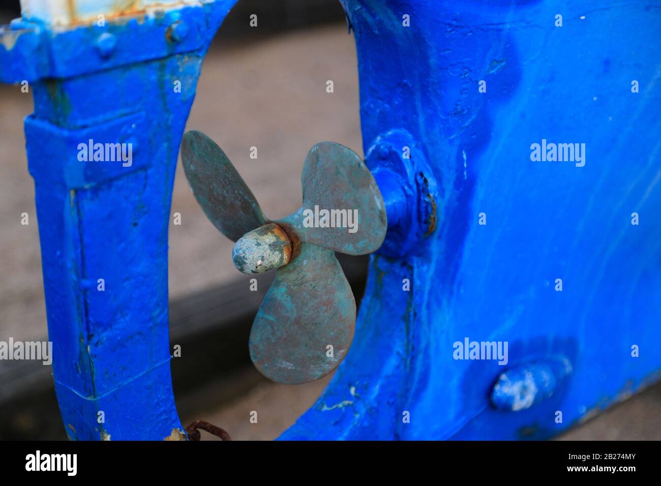 Propeller screw hi-res stock photography and images - Alamy