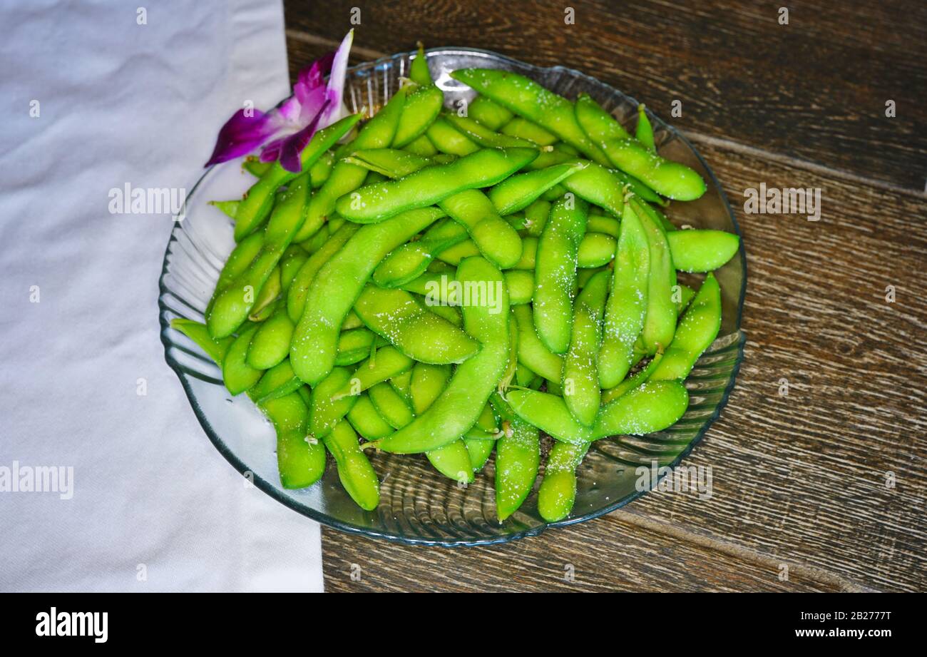 Steamed edamame beans hi-res stock photography and images - Alamy