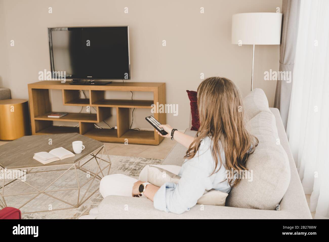 Sofa television tv hi-res stock photography and images - Alamy