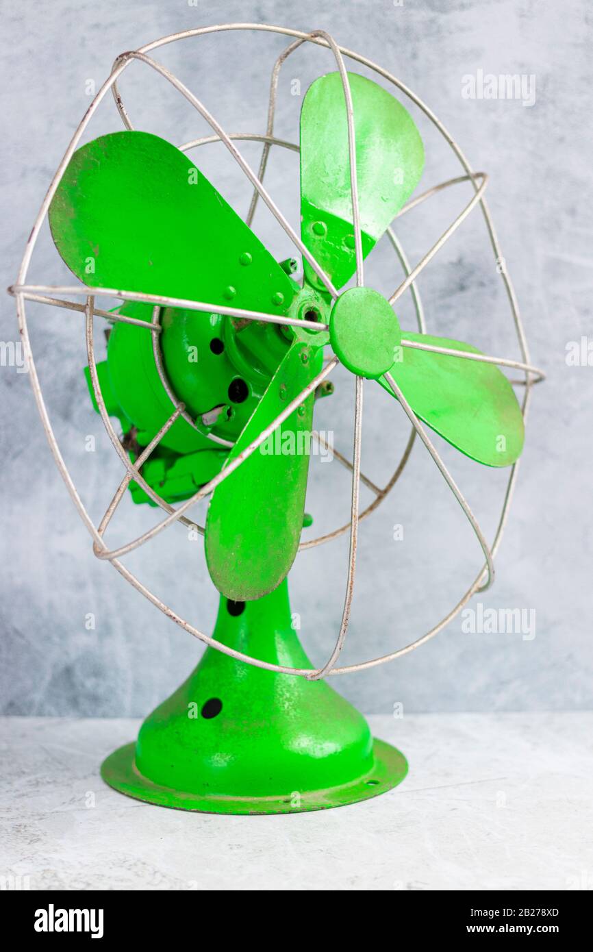 Retro air conditioner hi-res stock photography and images - Alamy