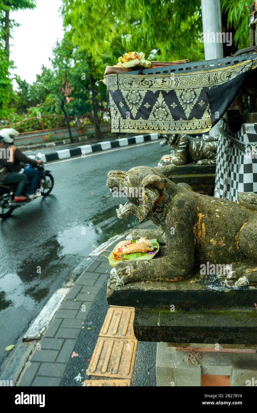 Tiger Statues High Resolution Stock Photography and Images - Alamy