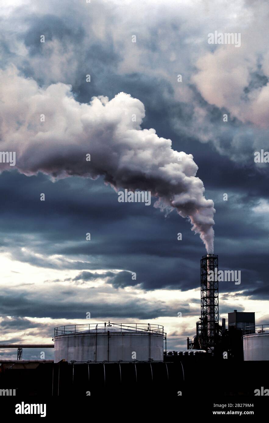 smoke coming out of factory chimney pollution climate change, global ...