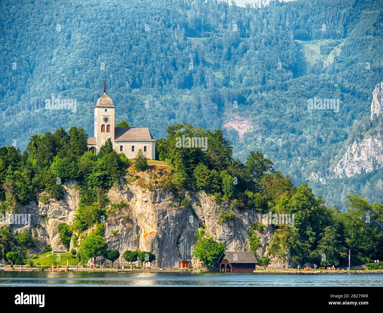 Chapel in Traunkirchen and the lake Traunsee, Upper Austria Stock Photo ...