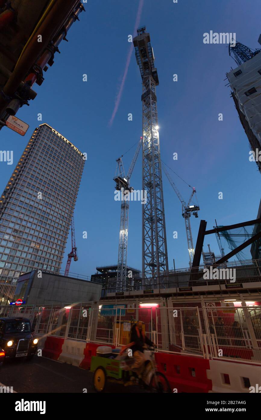 Crane cranes construction hi-res stock photography and images - Alamy