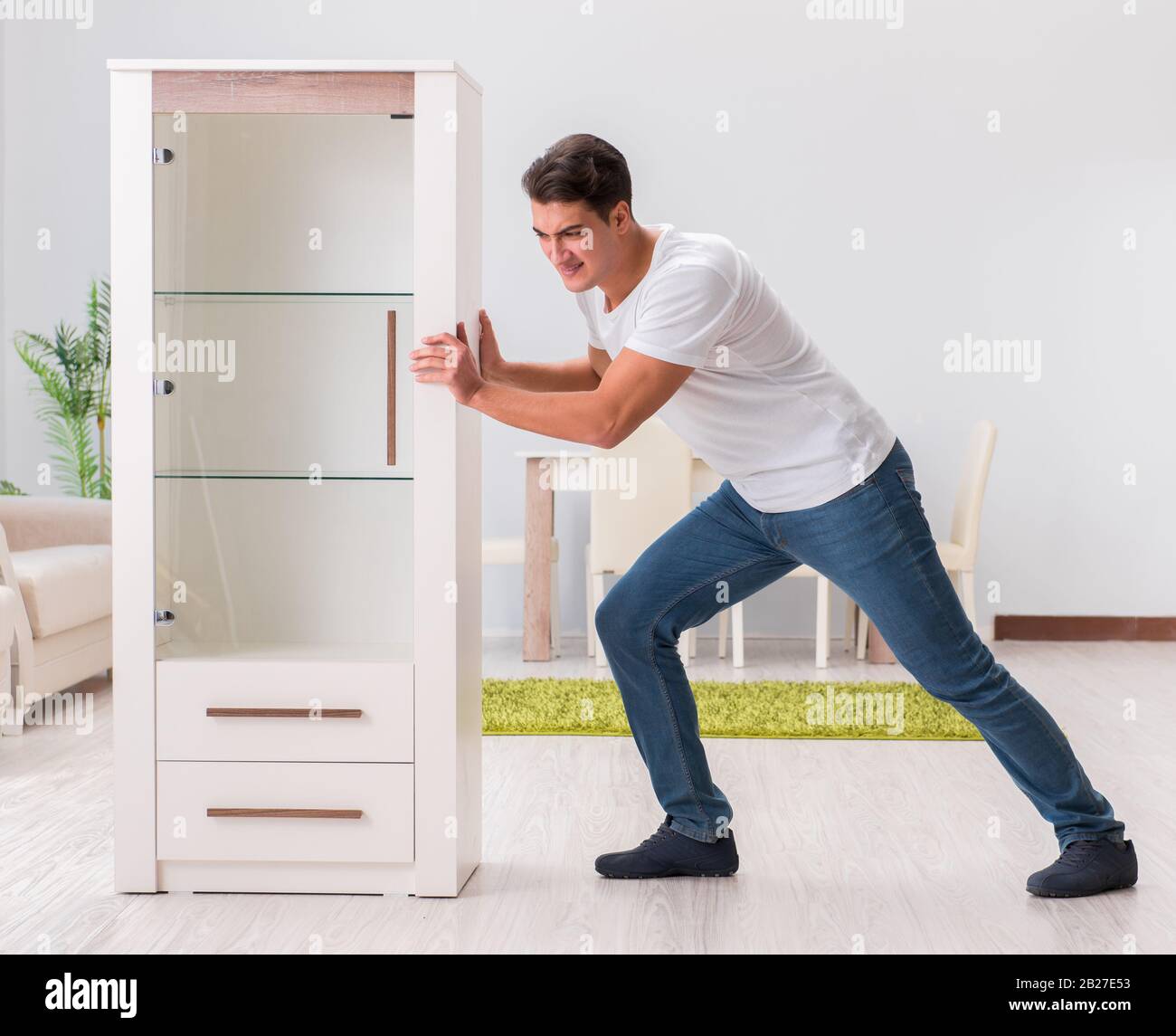 Lifting cupboard hi-res stock photography and images - Alamy