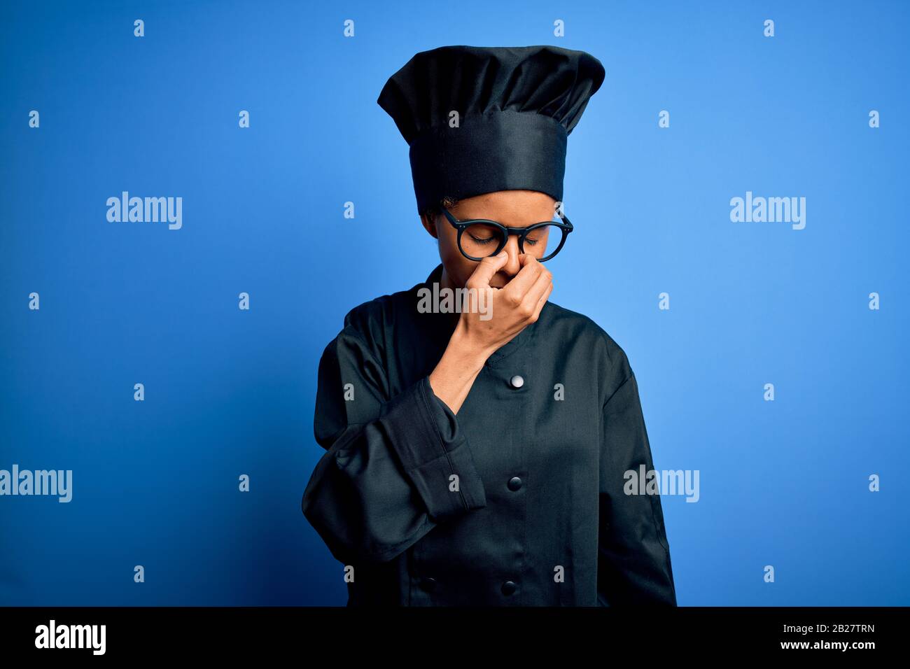 Pressure cooker head hi-res stock photography and images - Alamy