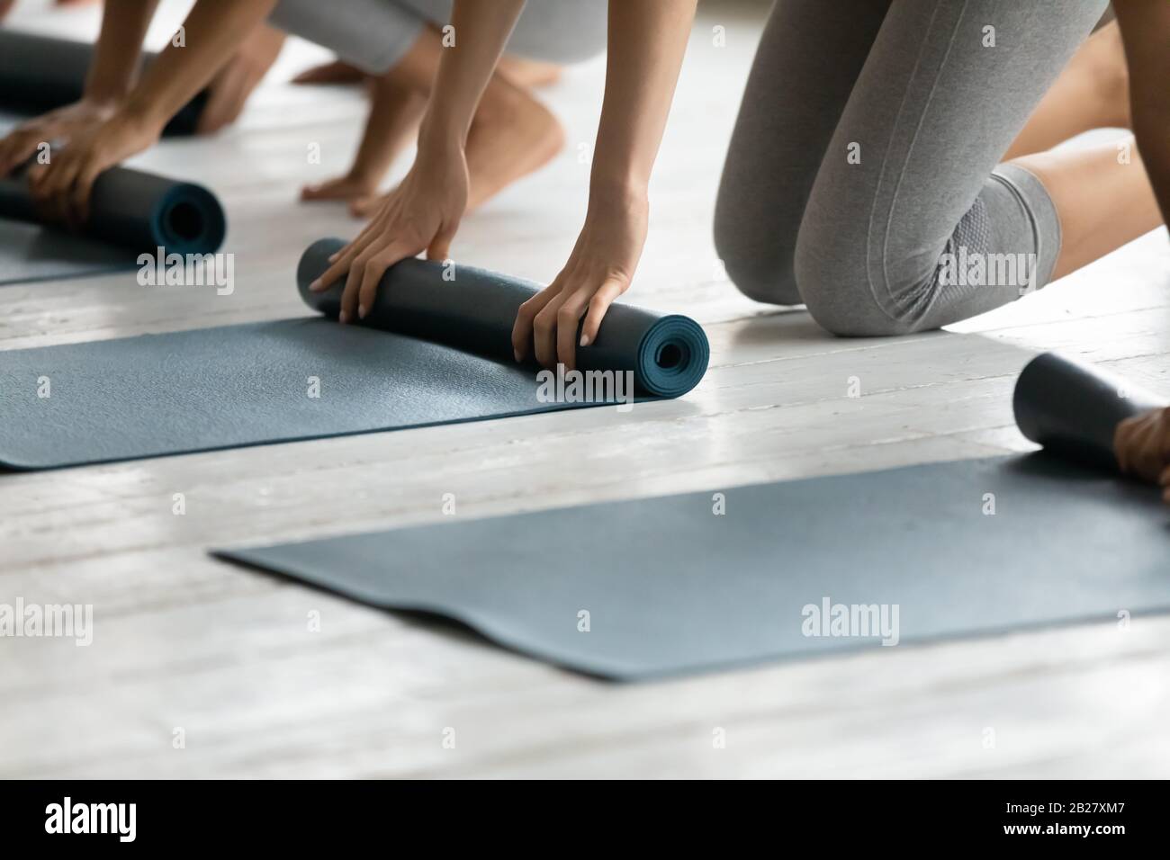 Group activity work hi-res stock photography and images - Alamy