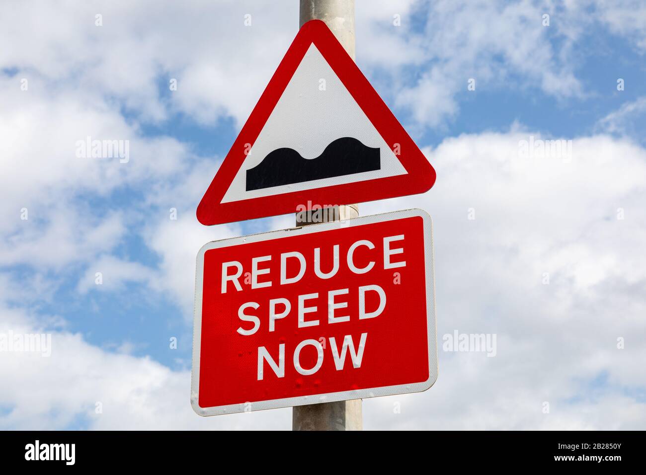 Reduce speed ahead sign hi-res stock photography and images - Alamy