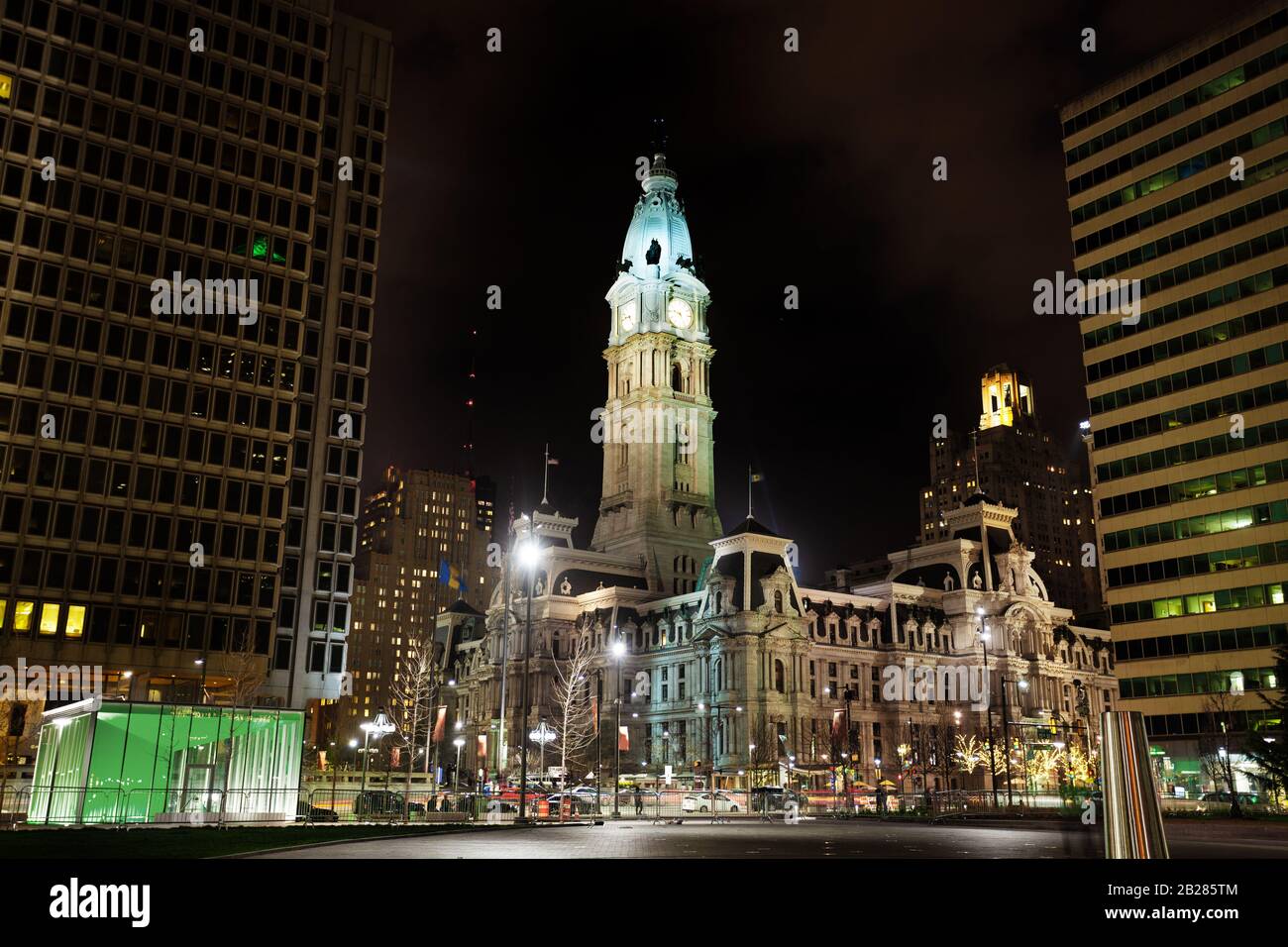 Penn square hi-res stock photography and images - Alamy