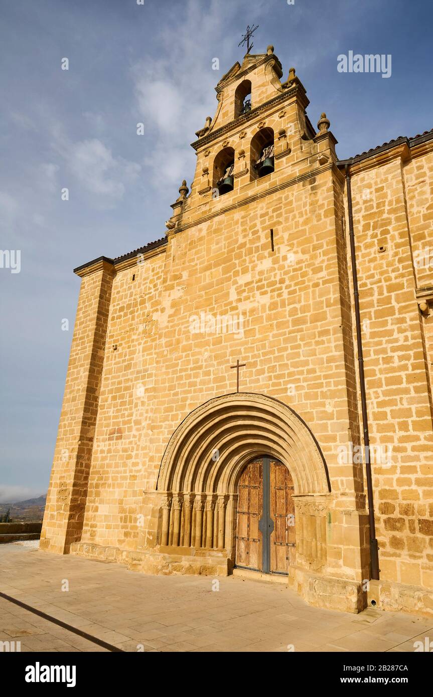 Romanesque catholic church hi-res stock photography and images - Alamy