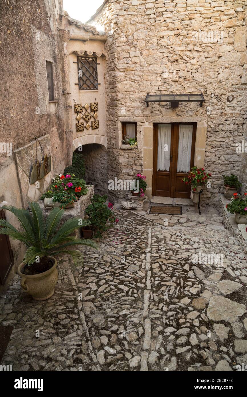 Beautiful corner hi-res stock photography and images - Alamy