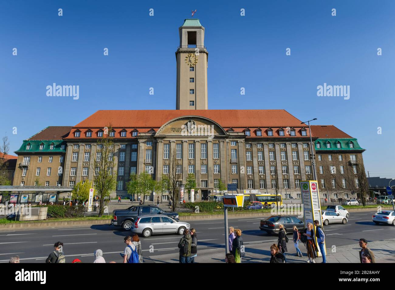 Rathausbau hi-res stock photography and images - Alamy