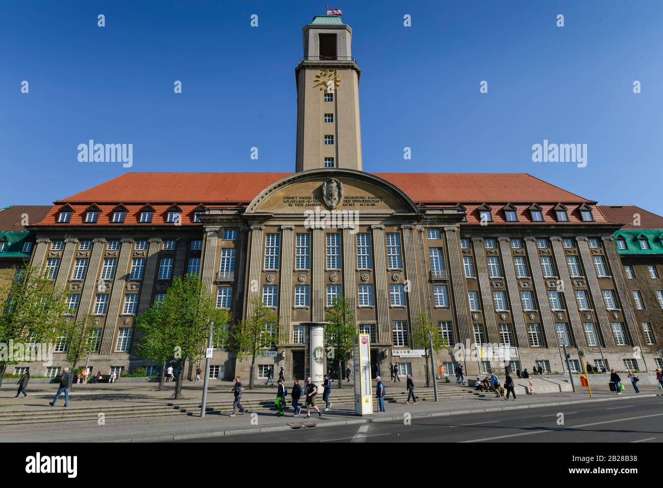 Rathausbau hi-res stock photography and images - Alamy
