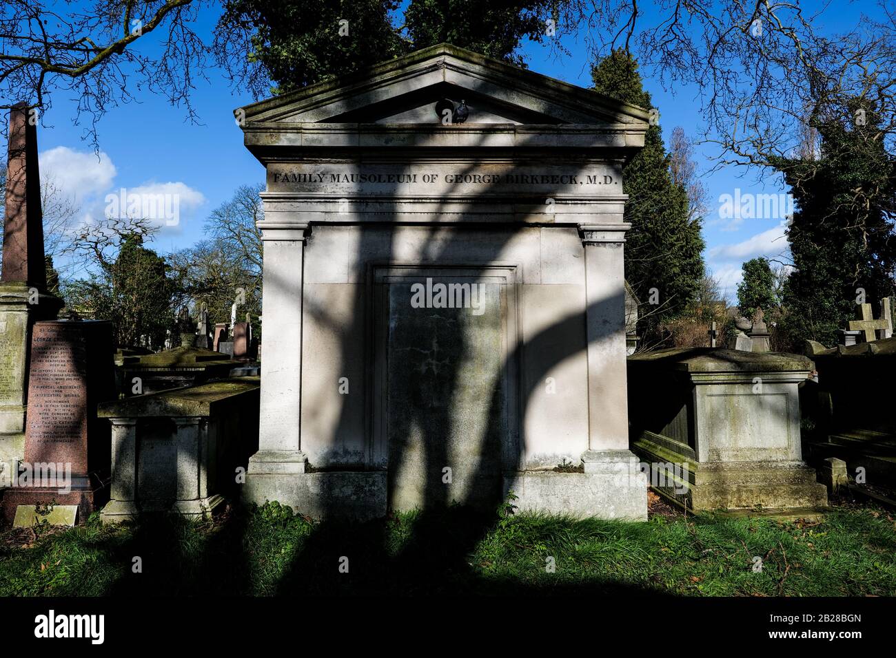 Kensal Green Cemetery Stock Photo - Alamy