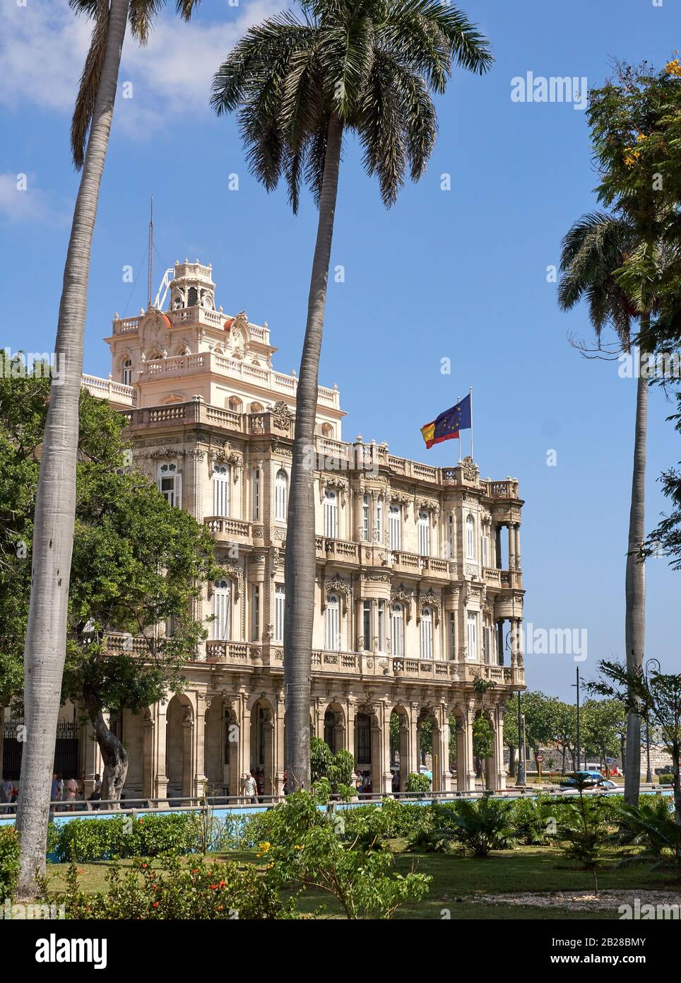 Embassy of spain hi-res stock photography and images - Alamy