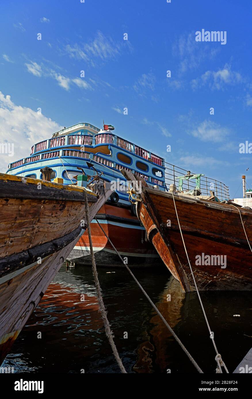 Wharfage dhow dhows harbour dubai uae hi-res stock photography and ...