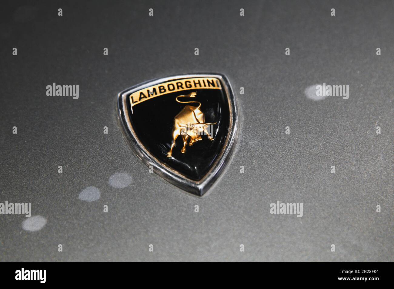 Lamborghini emblem hi-res stock photography and images - Alamy