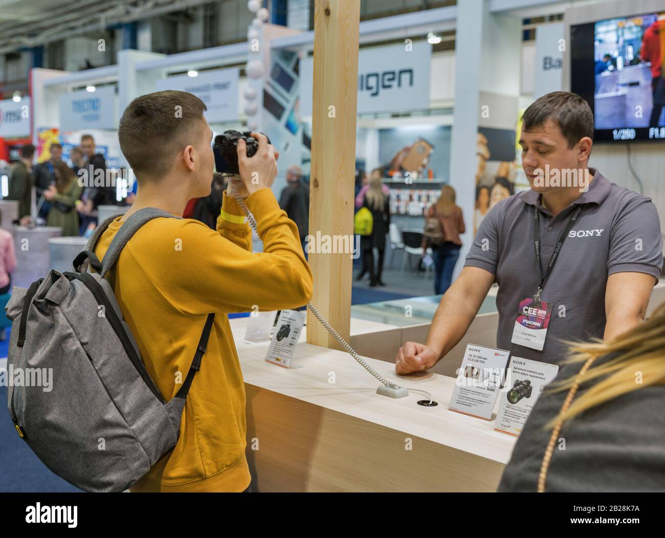 Sony mirrorless cameras hi-res stock photography and images - Alamy