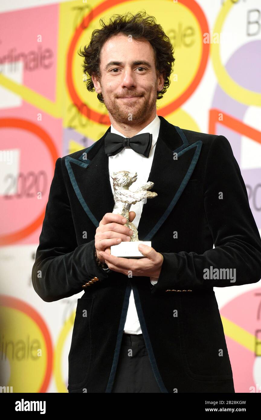 Berlin, Deutschland. 29th Feb, 2020. Elio Germano (Silver Bar Best ...