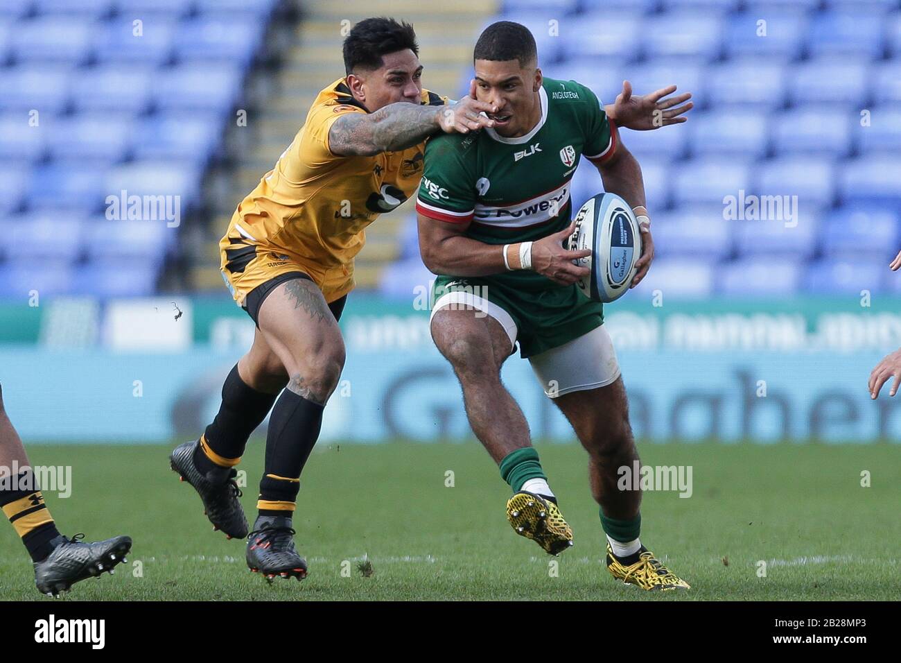 Malakai fekitoa of wasps rugby hi-res stock photography and images - Alamy