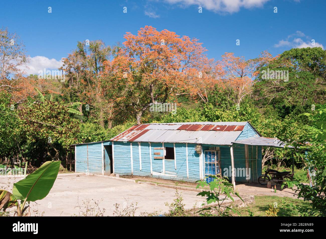 Dominican house hi-res stock photography and images - Alamy