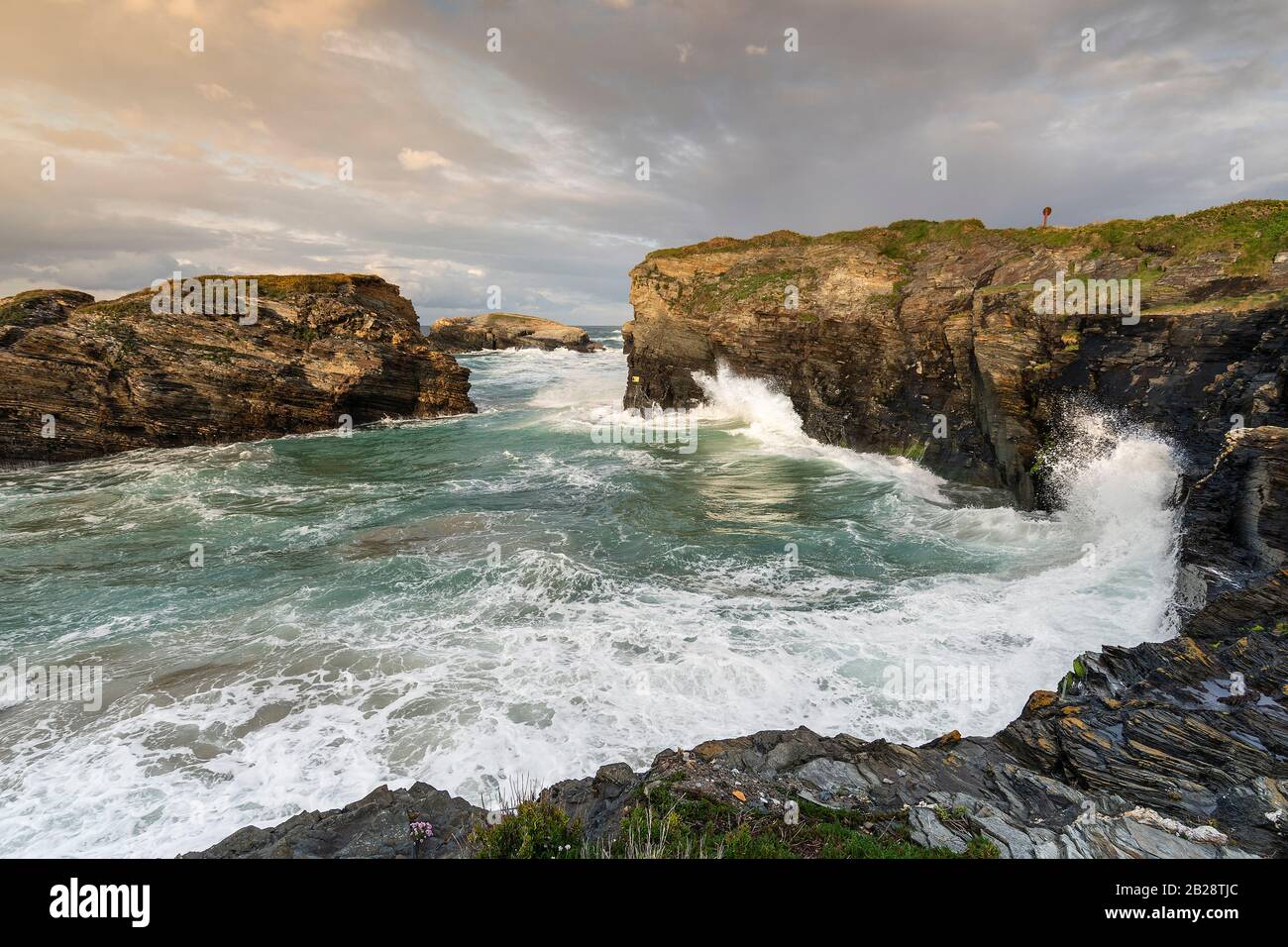 Dangerous Waves High Resolution Stock Photography and Images - Alamy