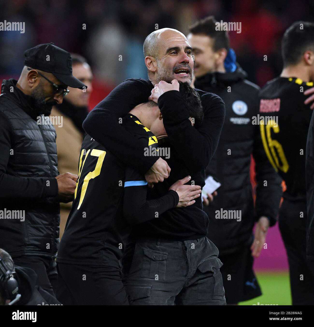 Phil foden manchester city guardiola hi-res stock photography and ...