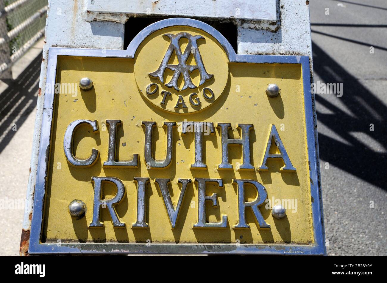 Alexandra river confluence bridge hi-res stock photography and images ...