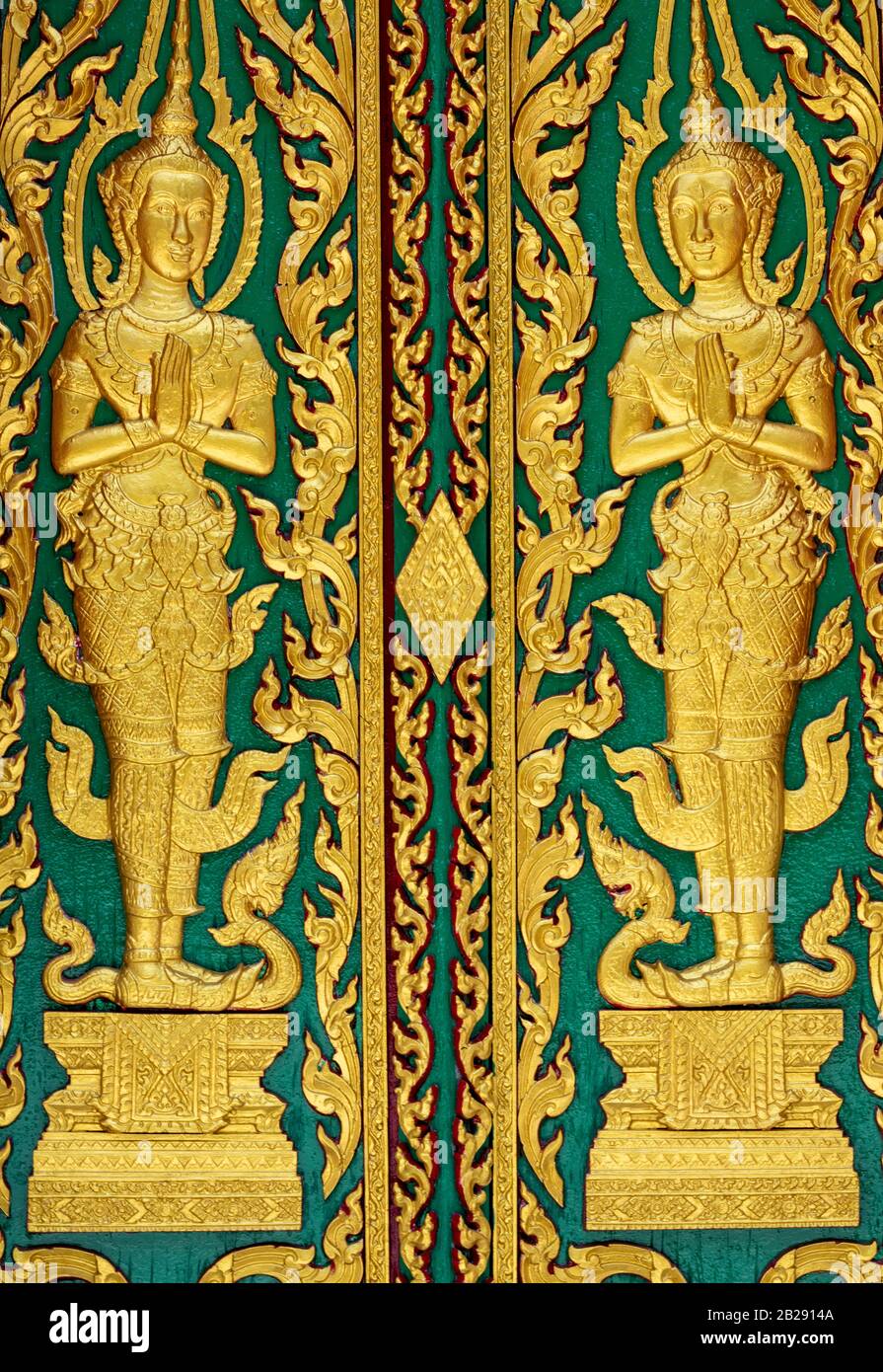Grand temple doors hi-res stock photography and images - Alamy