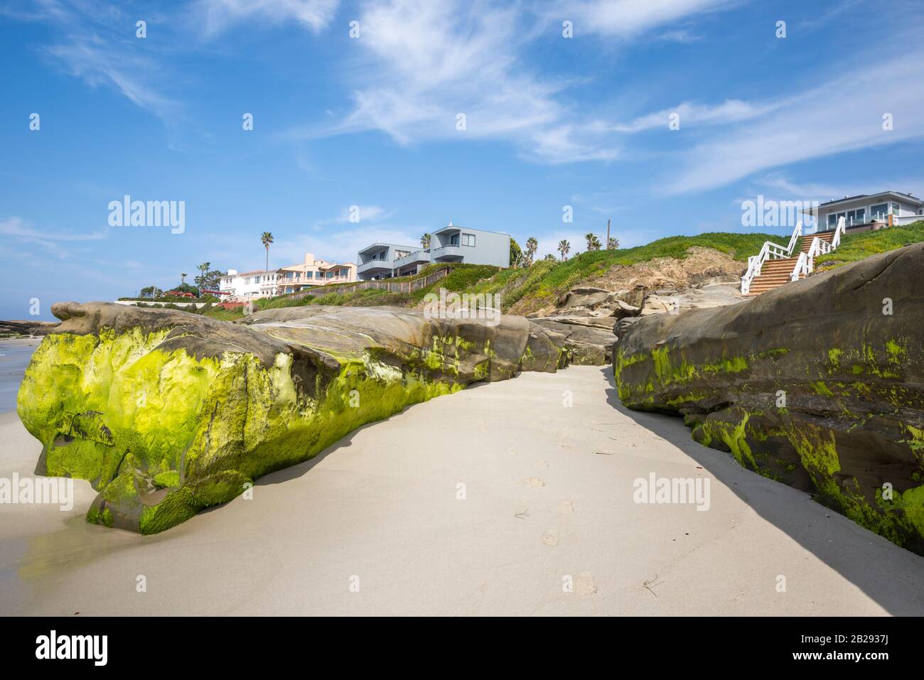 La jolla beach home hi-res stock photography and images - Alamy