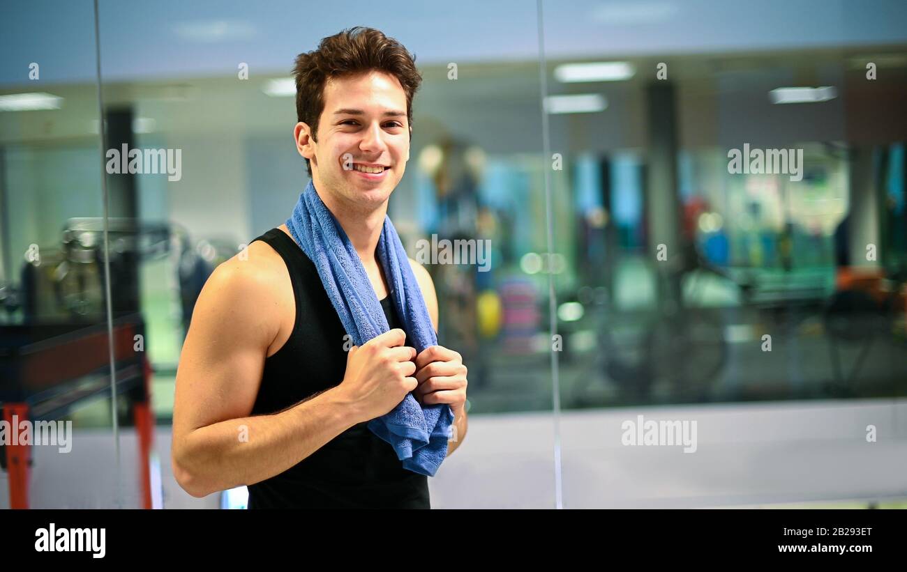 Muscular man towel around neck hi-res stock photography and images - Alamy