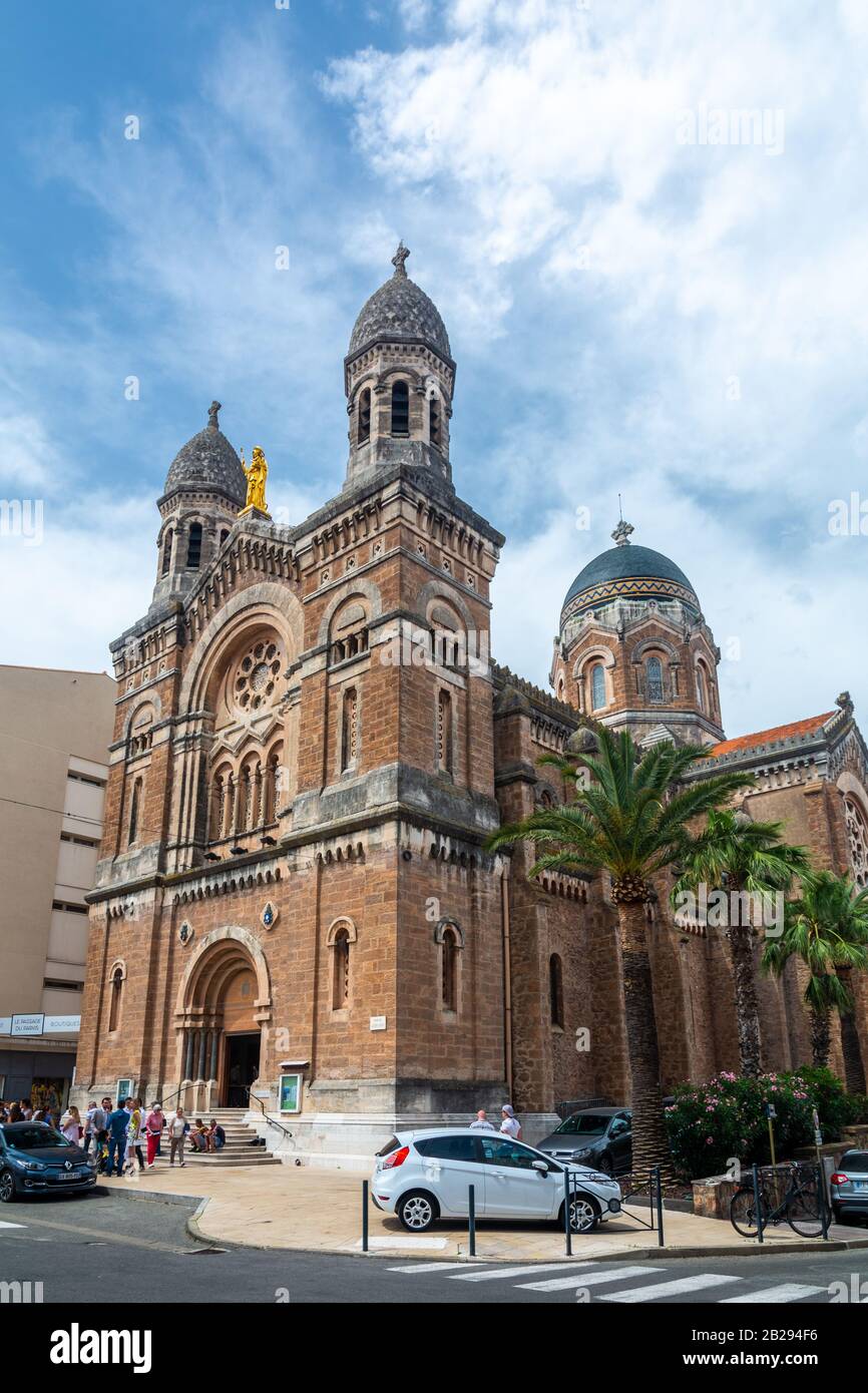 Saint raphael france hi-res stock photography and images - Alamy